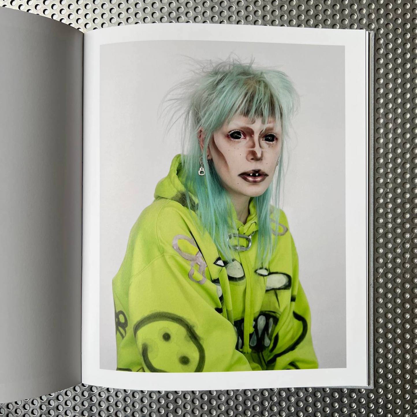 Bodybuilders - Alien