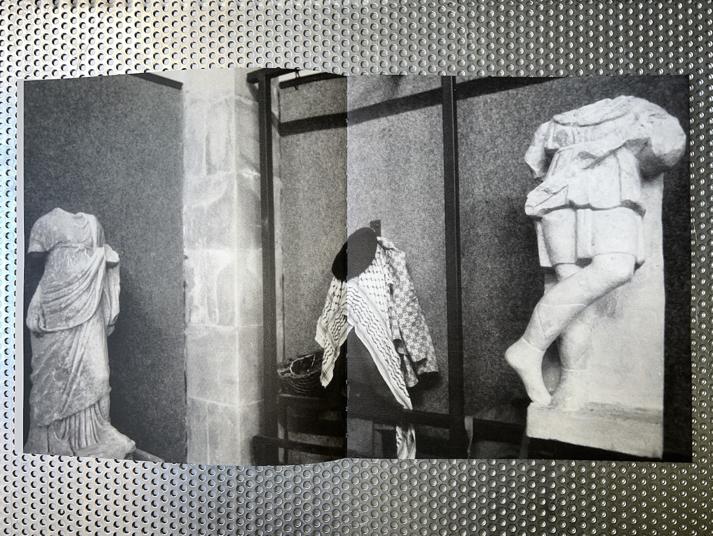 Akram Zaatari: Time Capsule, Kassel, Akram Zaatari (ed.), Mousse ...