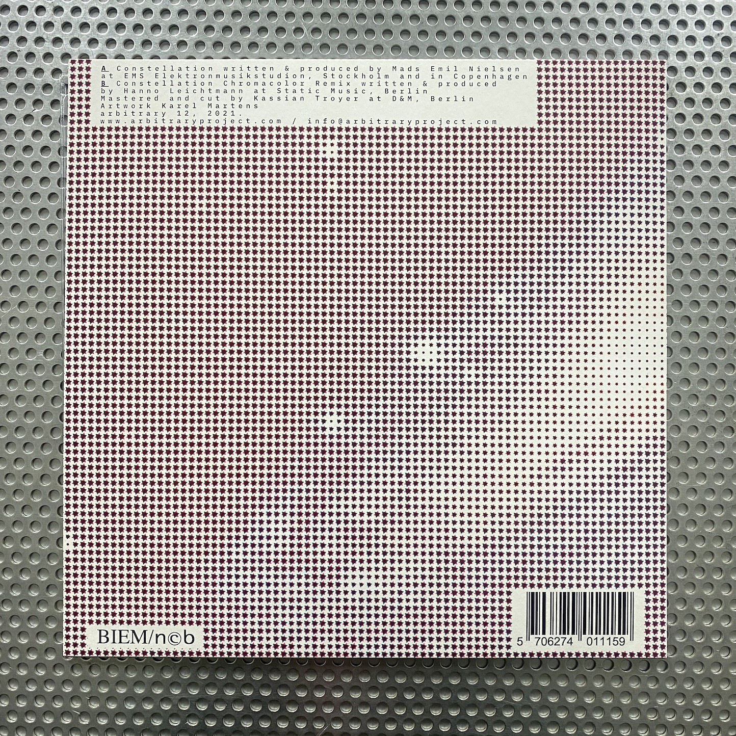 Constellation (10") - Mads Emil Nielsen + Chromacolor - arbitrary
