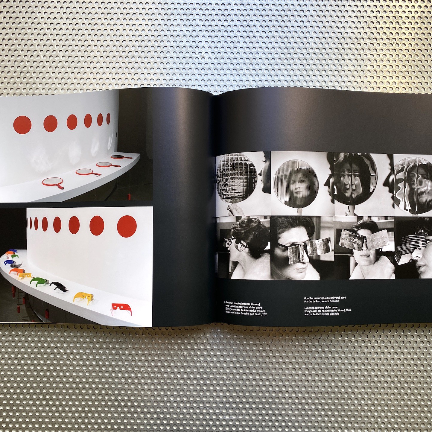 JULIO LE PARC — A MONOGRAPH - Le Livre Art Publishing - 9780578368467