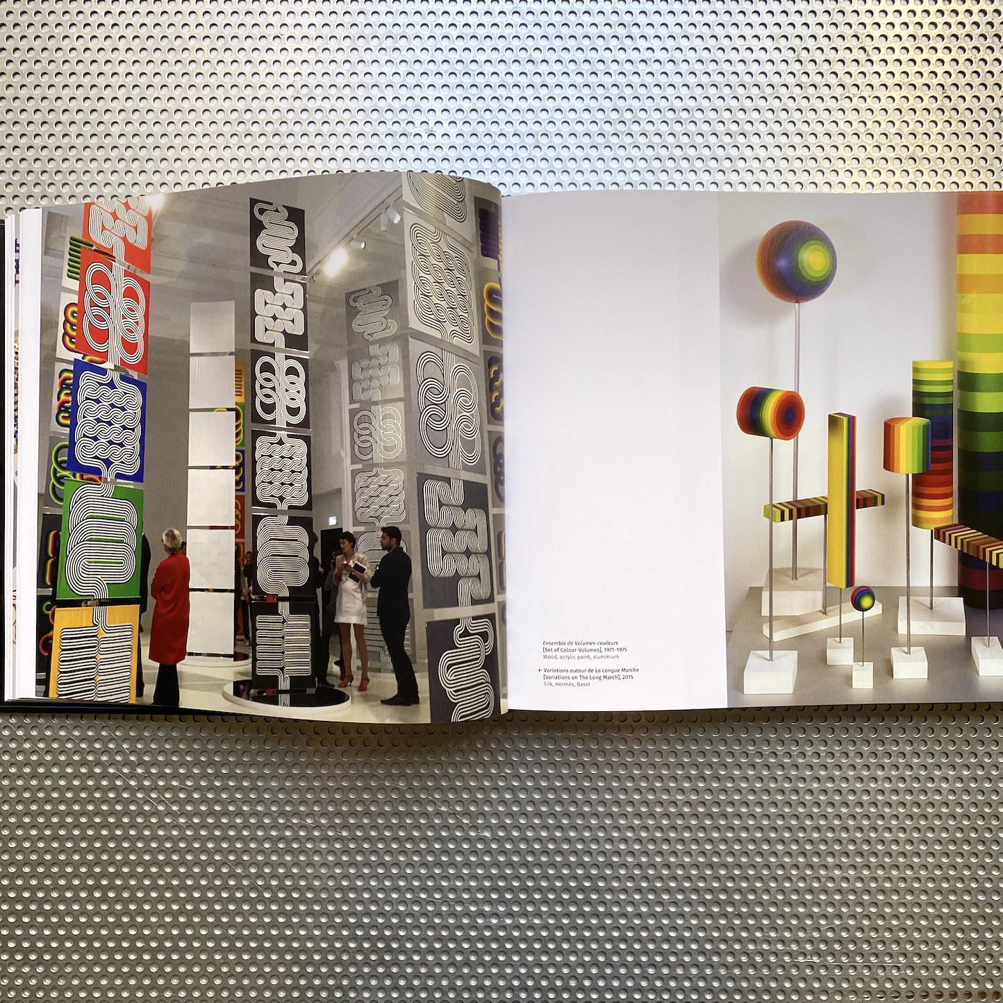 JULIO LE PARC — A MONOGRAPH - Le Livre Art Publishing - 9780578368467